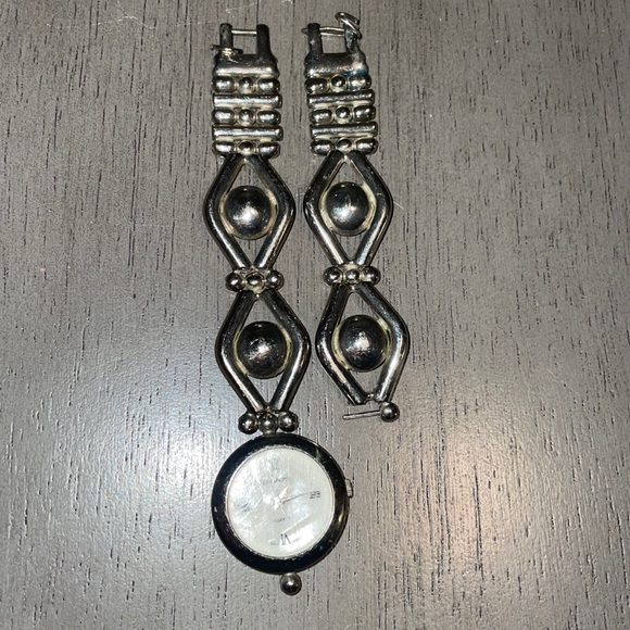 Accessories | Shannons Watch Broken Band Needs New Battery | Poshmark